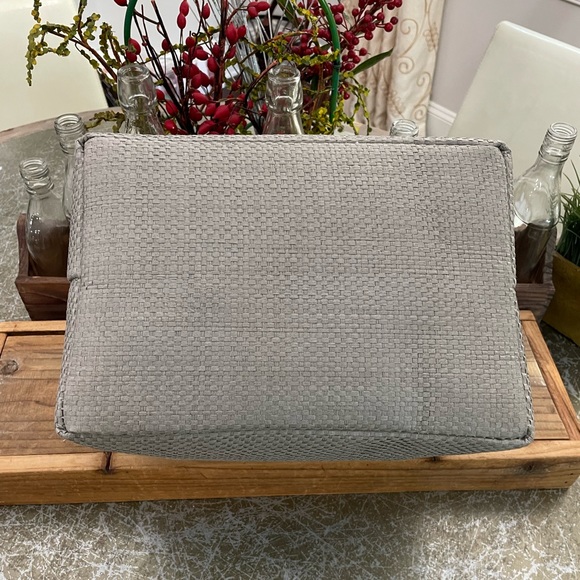 TAYLOR MADISON | Bath | Taylor Madison Bathroom Collection Organizer ...